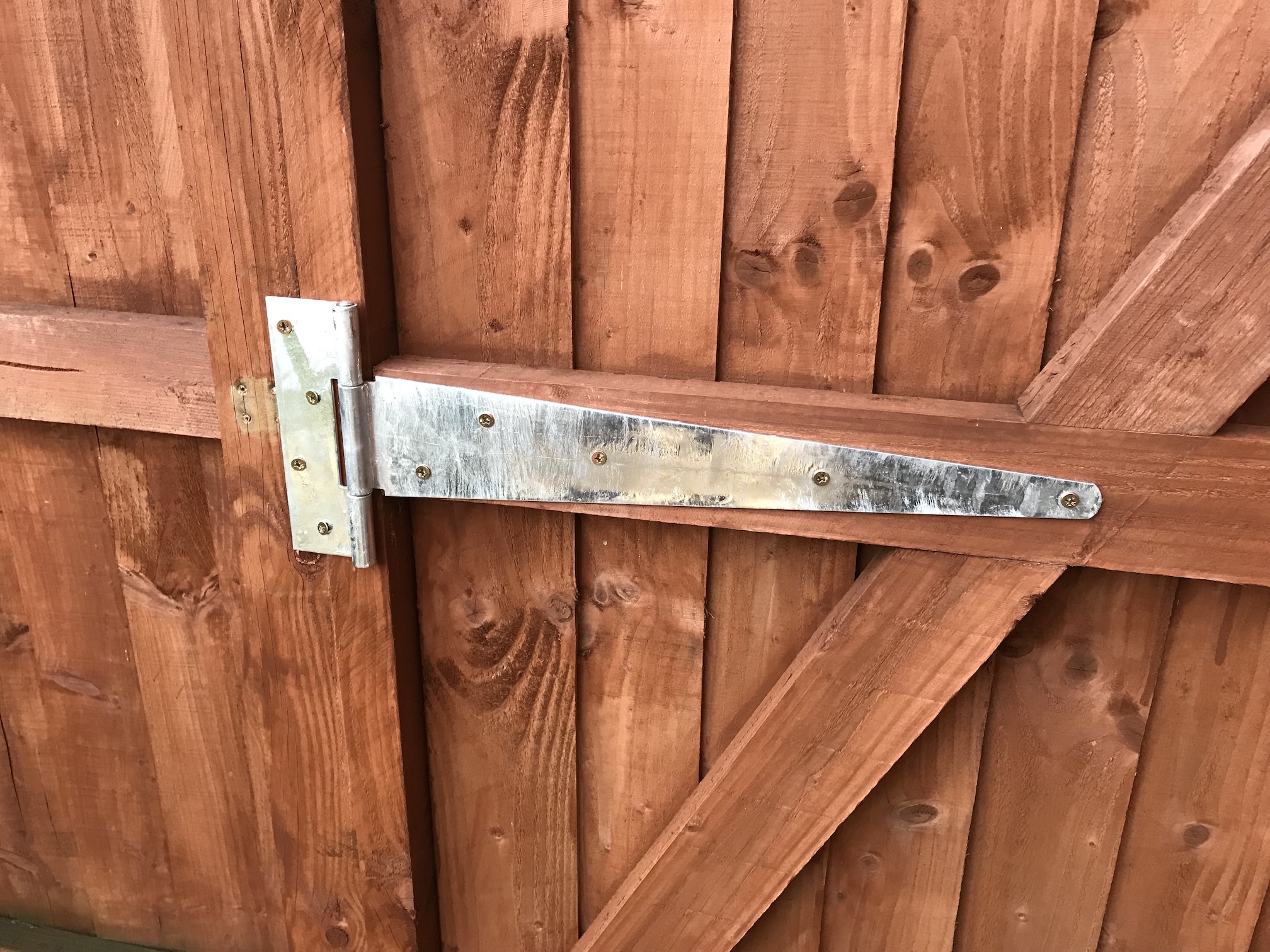 How To Reinforce A Standard 3-Bar Gate For Under £20 - BannerWatch