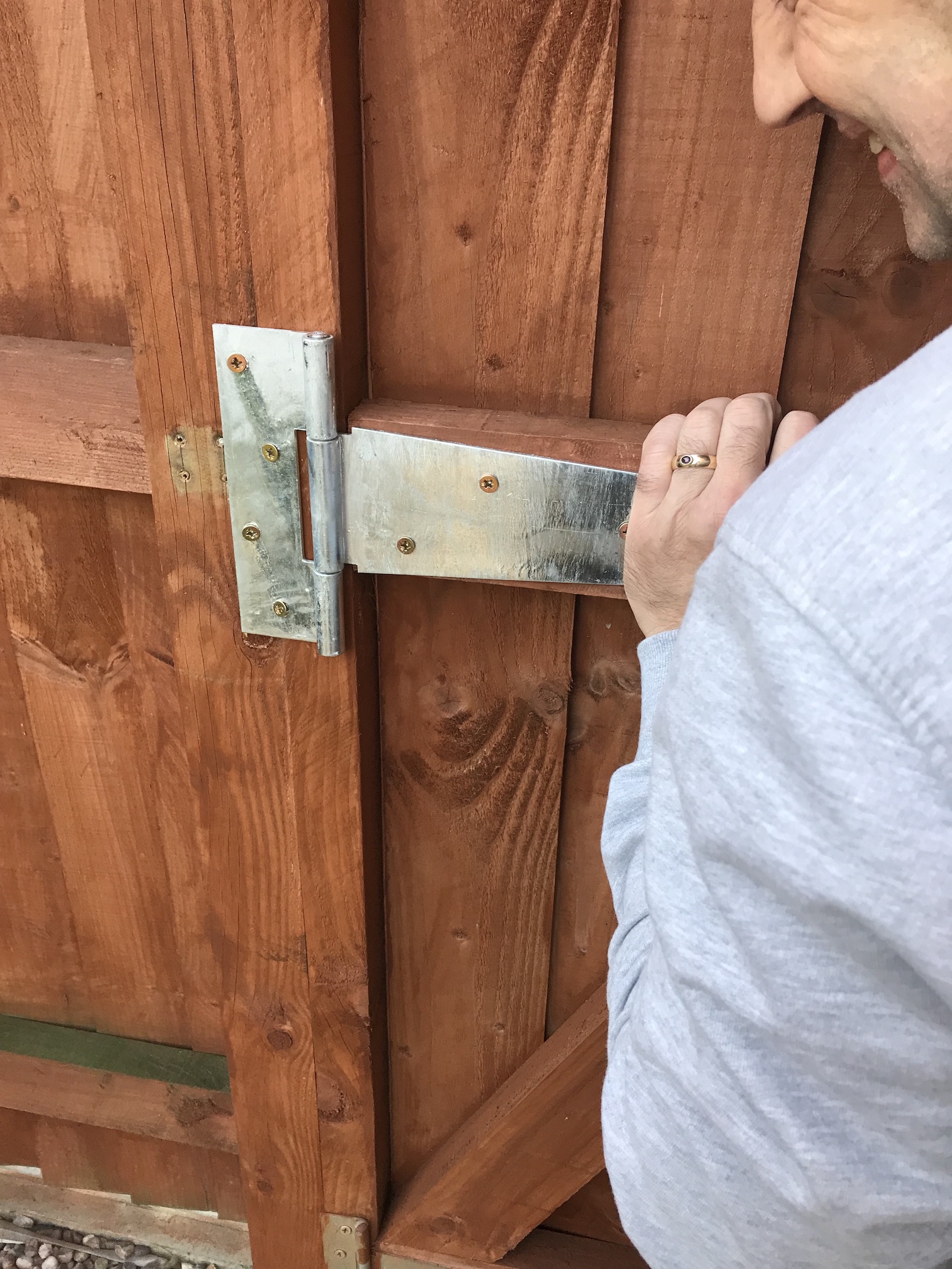 How To Reinforce A Standard 3-Bar Gate For Under £20 - BannerWatch