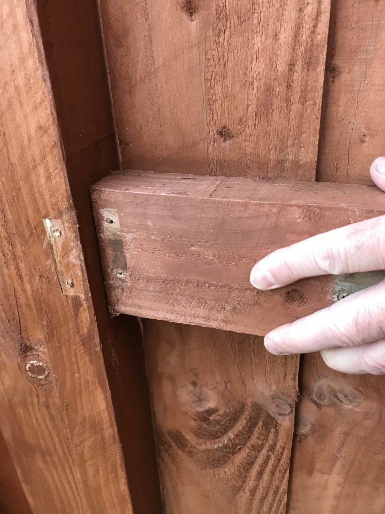 How To Reinforce A Standard 3-Bar Gate For Under £20 - BannerWatch